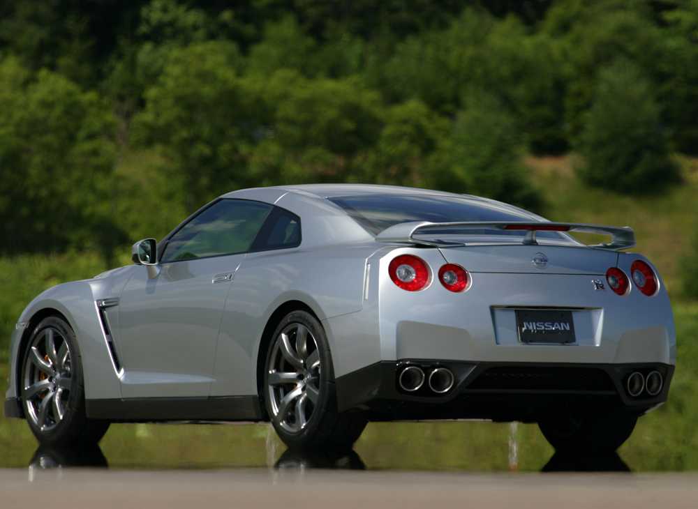 GTR35 - Radi-CAL Front - 6 Piston Kit - CP8521Z1000 | AP Racing